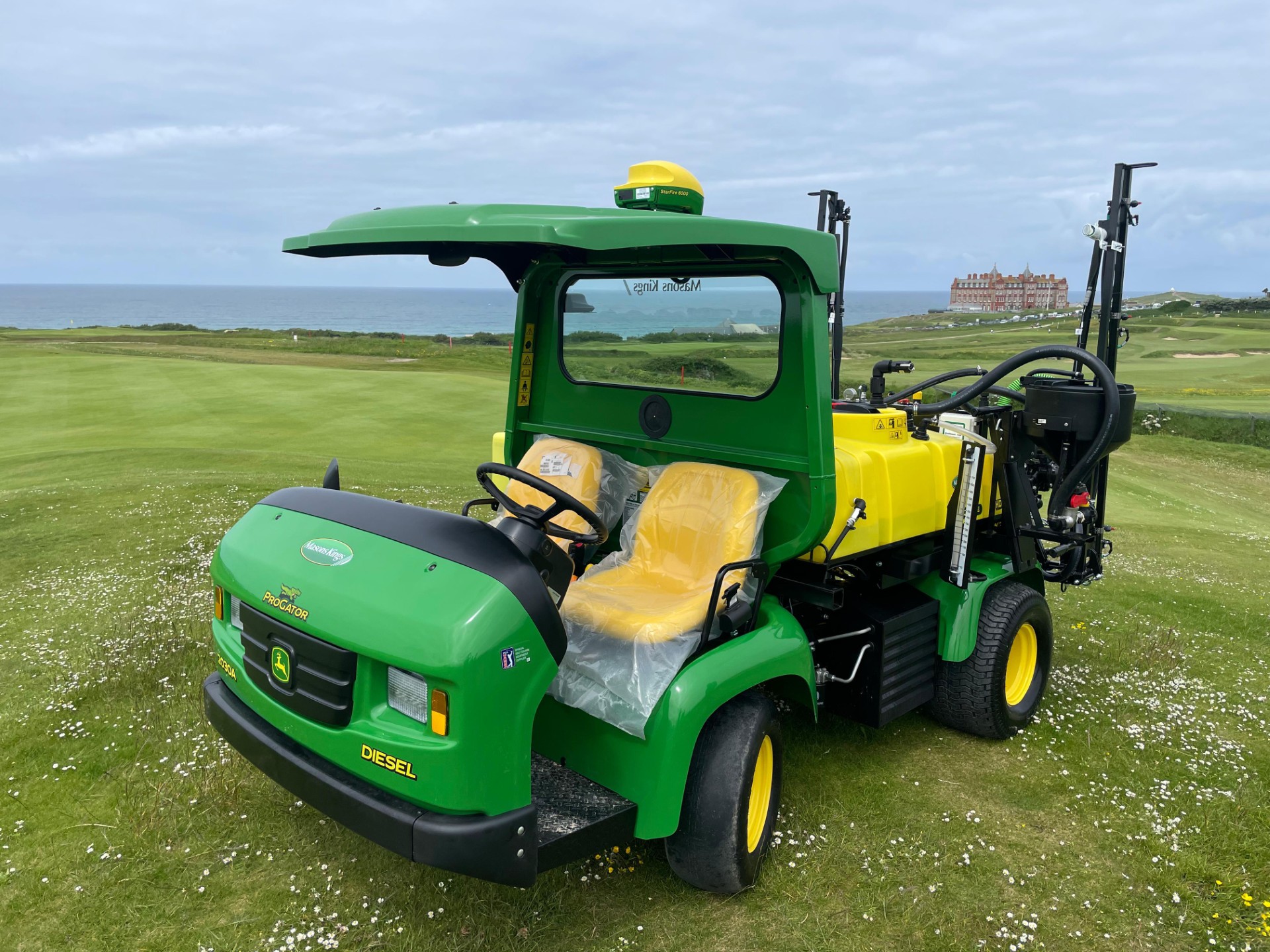 Newquay Golf Club invests in satellite-guided John Deere sprayer – The ...