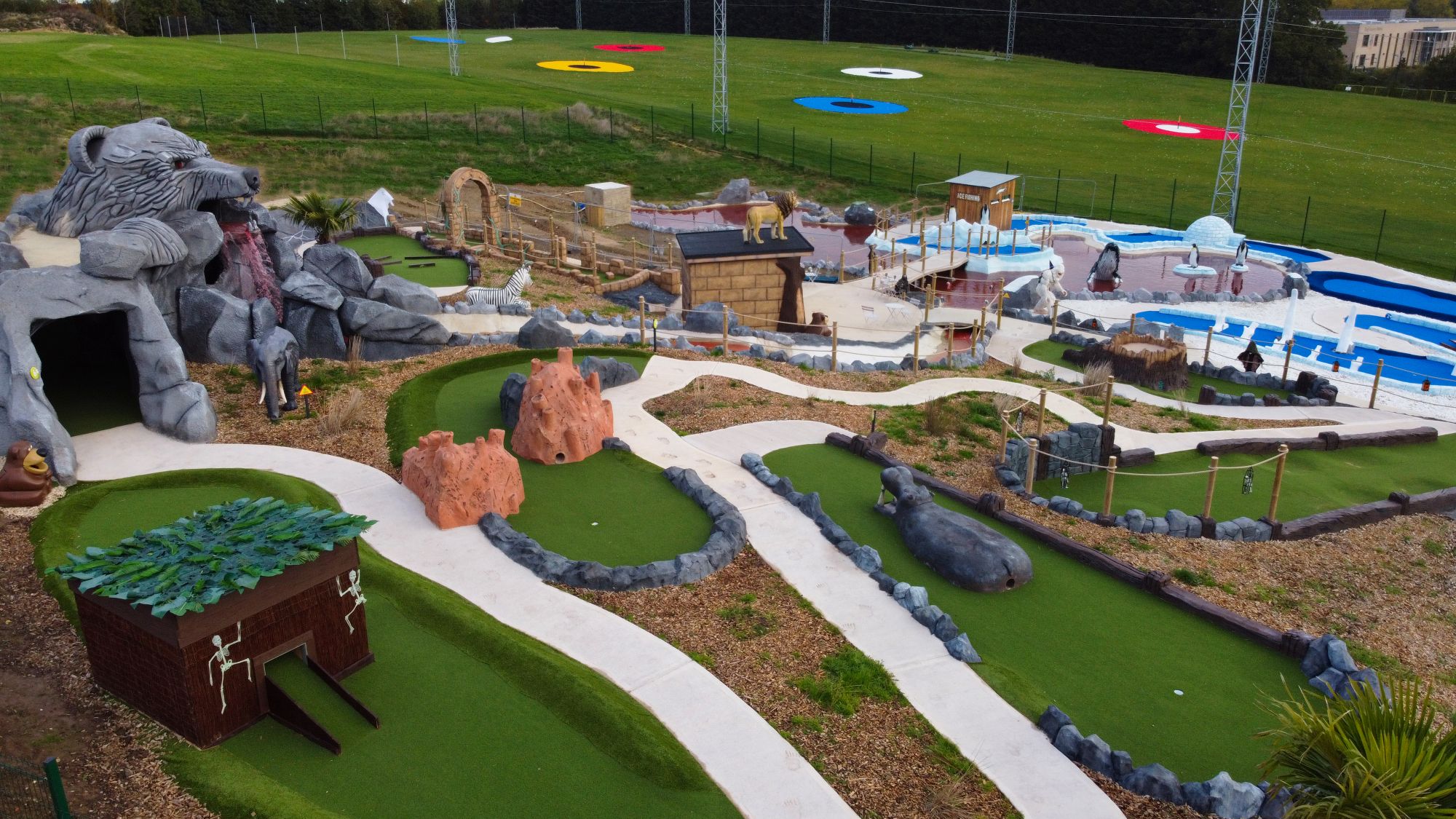 Burhill Group acquires innovative GolfPlex venue in Bracknell to expand ...